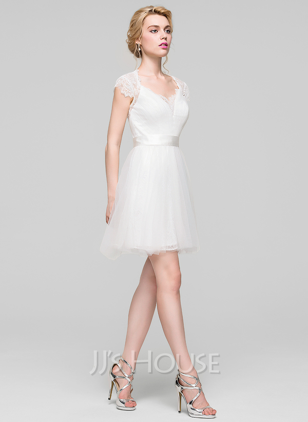 A-Line/Princess Sweetheart Short/Mini Tulle Lace Bridesmaid Dress With ...